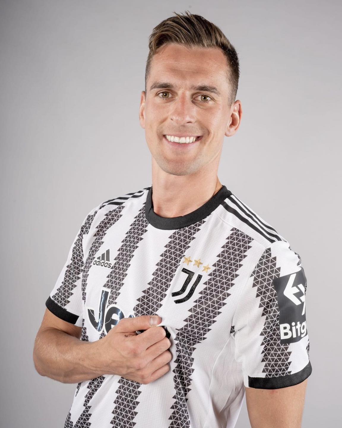 Marseille signs Arkadiusz Milik - Mourinho.net